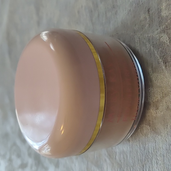 Mary Kay | Makeup | Mary Kay Power Perfect Loose Powder ...